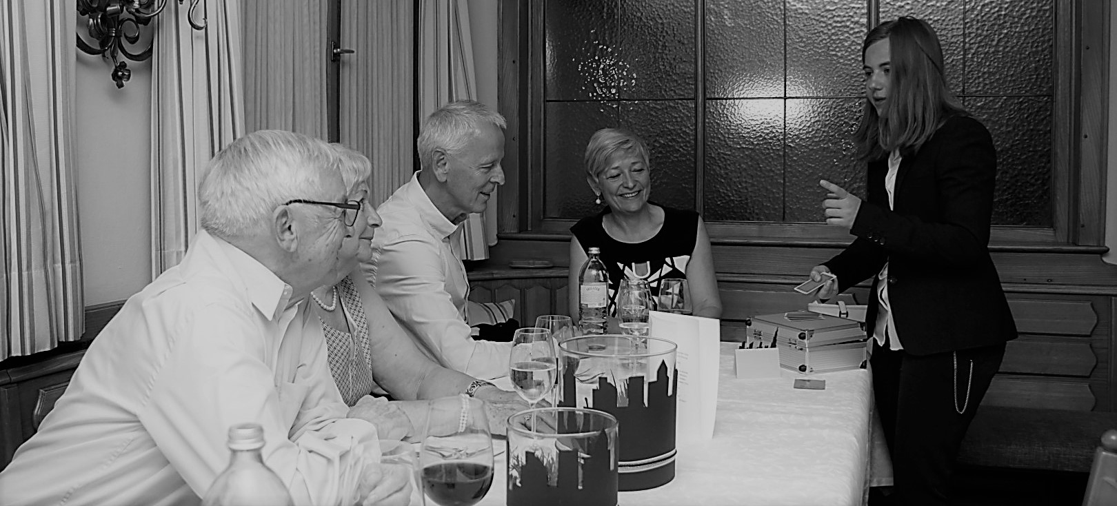 Rebecca Bolt – Die Zauberkünstlerin für Ihren Anlass!